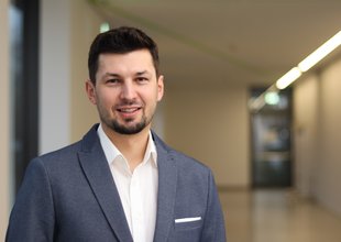 Prof. Dr. Franco Rau